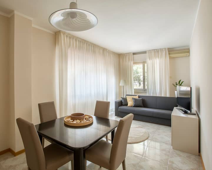 Quadrilocale Ariosto In Centro Al Mare A Riccione - Riccione