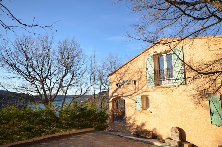 Gîte Marjolaine  Aire De Pique-nique Vue Sur Lac - Bauduen