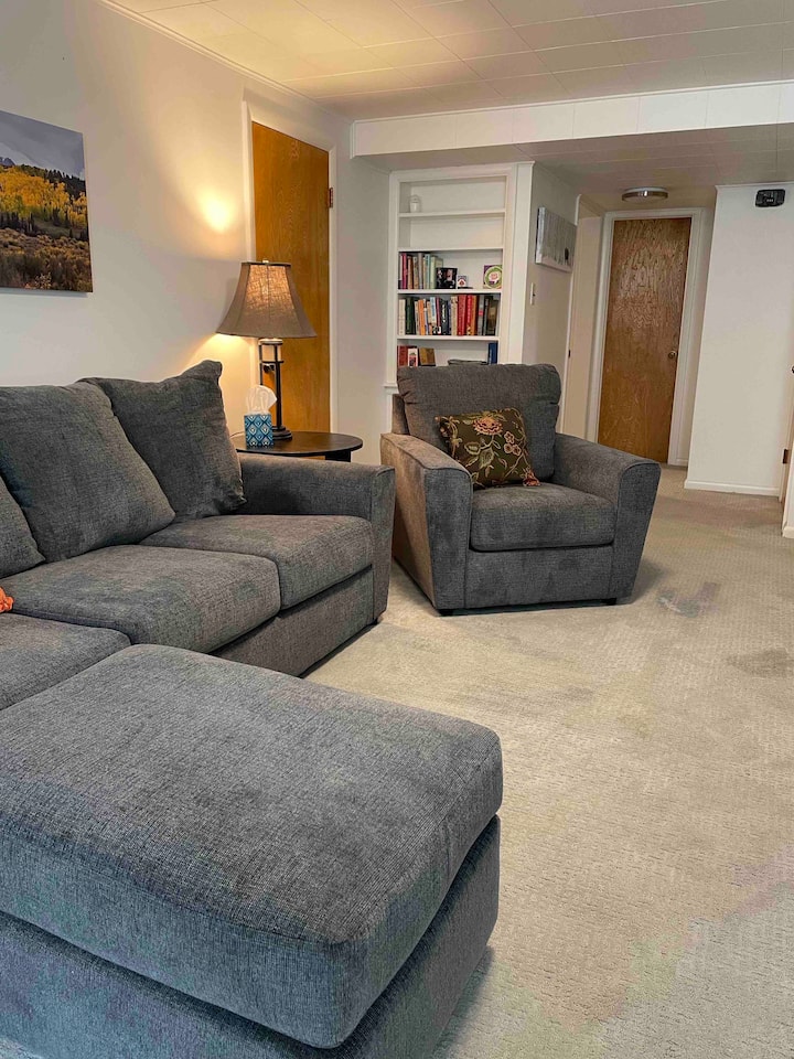 Comfort On Cribbon   Unit B   1 Bedroom/sleeps 2 - Cheyenne Frontier Days