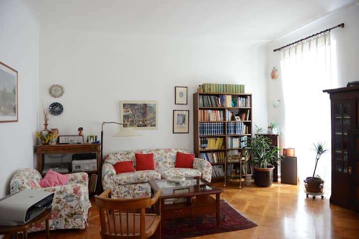 Double-bed Room In The Very Center - Triest
