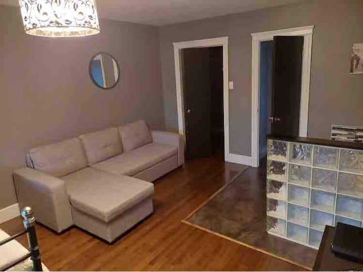 Beautiful Jacuzzi Suite - Clarenville
