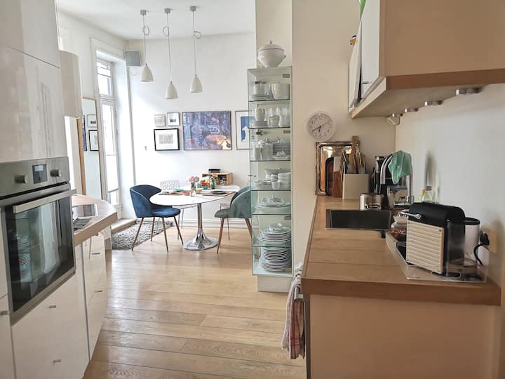 Private Room In Large, Modern & Bright Appt - Oslo