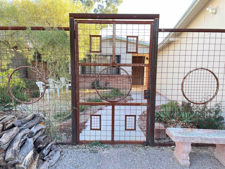 Newly Renovated Private Casita In Midtown Tucson - Tucson, AZ