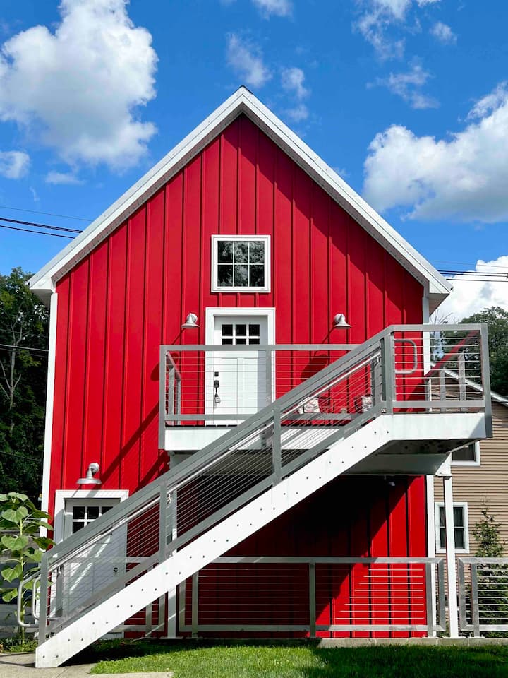 Renovated Red 1890’s Hudson Valley Barn - Washingtonville, NY