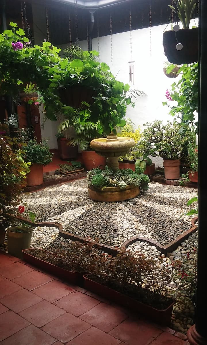 Auténtica Casa Colonial Con Más De 100 Años - La Ceja