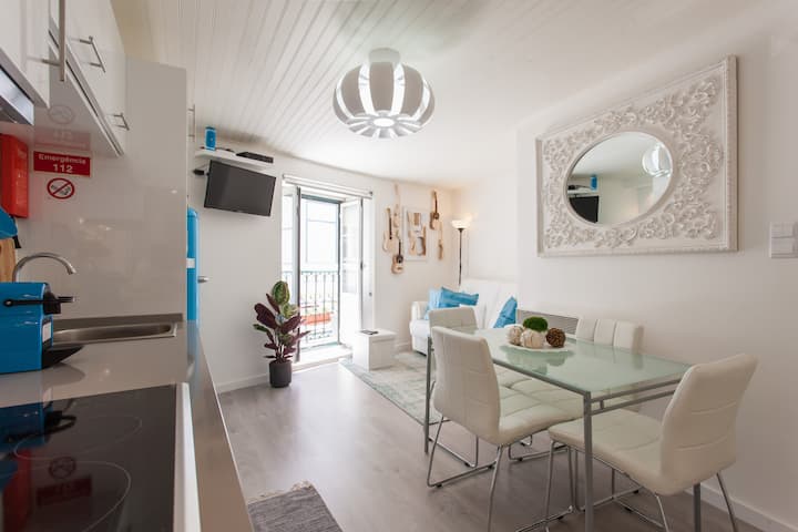 Guest House Graça Castle. By Alfama - Lisboa