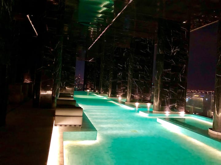 43. Asoke Mrt/bts 1-min Walk, Next To Terminal 21 - Bangkok