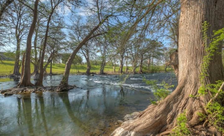 Rockin' S River Retreat - New Braunfels, TX