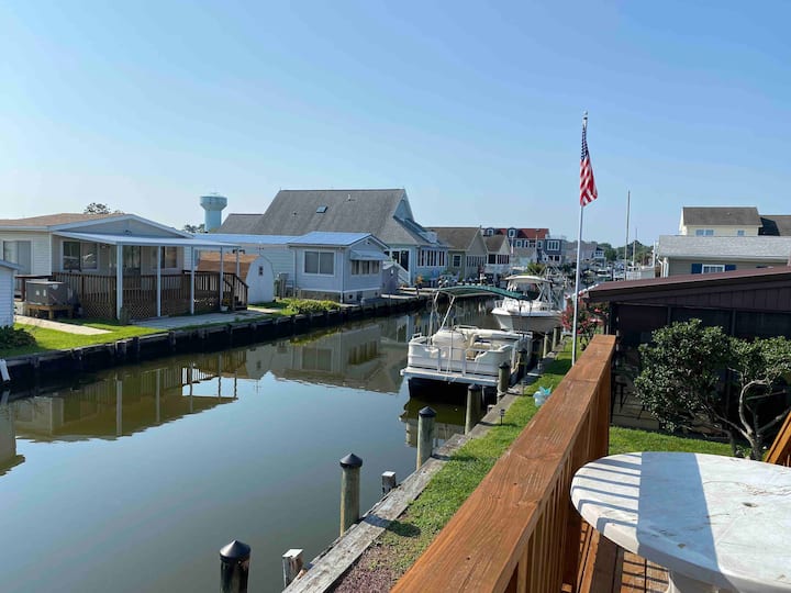 Waterfront Amazing 3 Bedroom House - Bethany Beach, DE