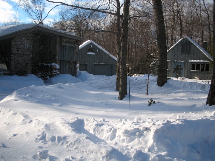 Stone(d) Retreat For Writers And Artists - Granville, MA