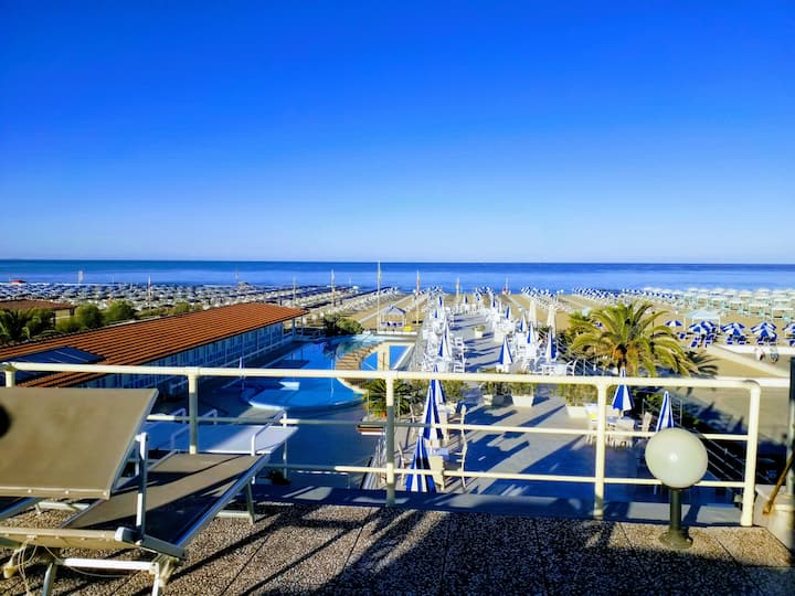 Viareggio Passeggiata Fronte Mare - Viareggio