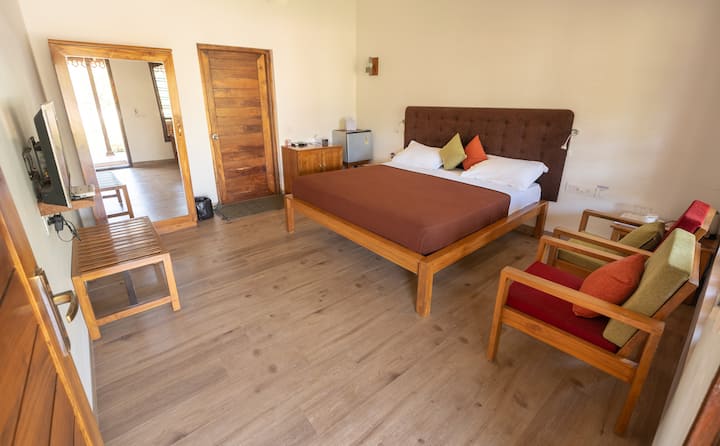 Kalarickal Heritage Bungalow, Thekkady - Kattappana