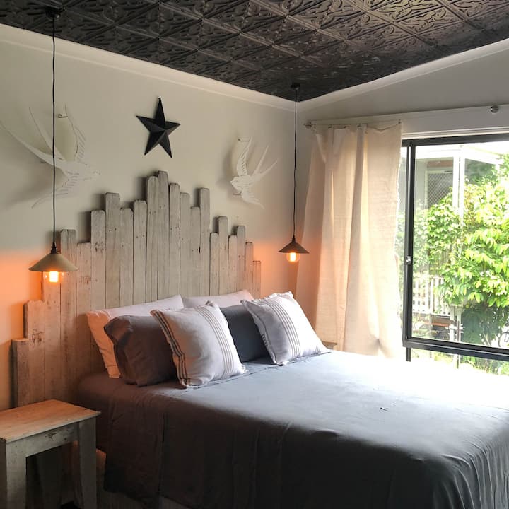 Ship Song - Whimsical Studio With Sunset Views. - Lennox Head