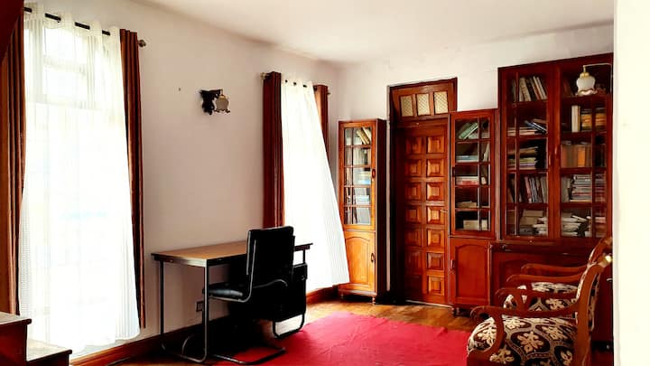 Neo’s Bnb – (Penthouse-style Stay In Bedroom 3) - Darjeeling