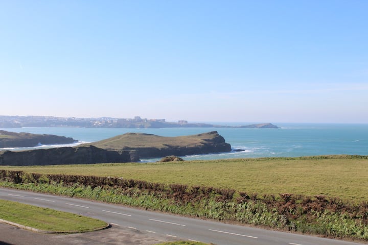2 Bedroom Apartment With Sea Views In Porth - 뉴키