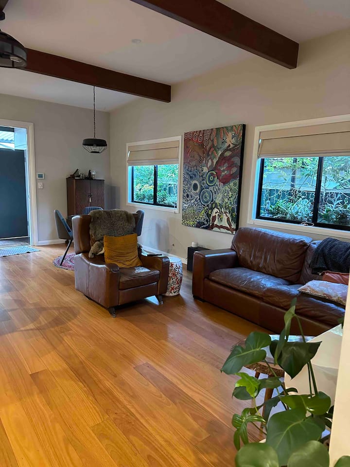 Private Furnished Room - Auburn