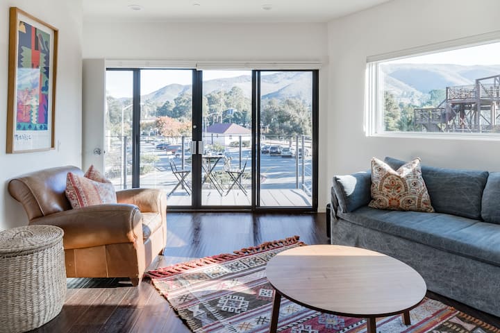 Beautiful Walk To Downtown From European Flat. - San Luis Obispo, CA