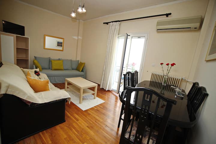 Central Quiet Flat, Easy Access Everywhere - Krf