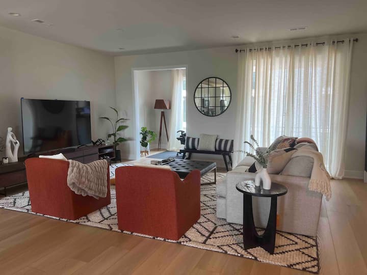 Kop Town Center Gem - King of Prussia, PA