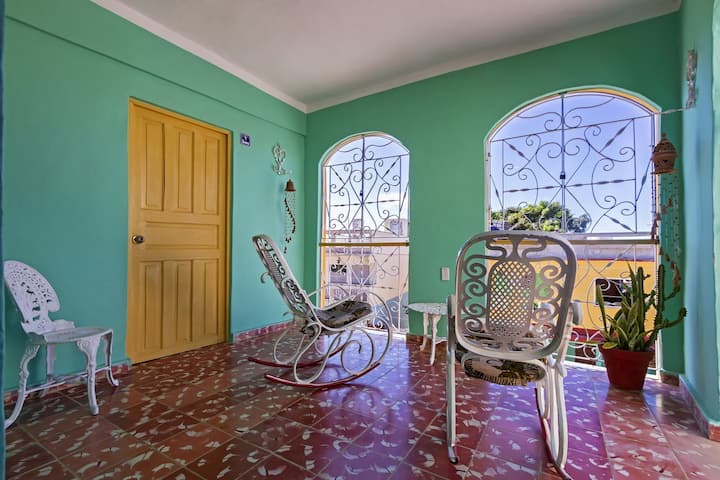 Hostal Loraine (Hab 3), Generador, Wifi, 4 Pax - Cuba