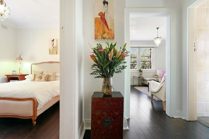 Bondi Beach Art Deco Apartment 2 Bedrooms +Sunroom - Bondi Beach