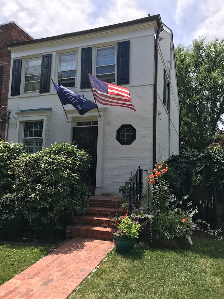 Charming Private Suite - Old Town Alexandria - Alexandria, VA