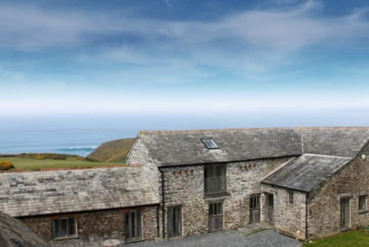 Atlantic Facing Fine Rural Property - Padstow