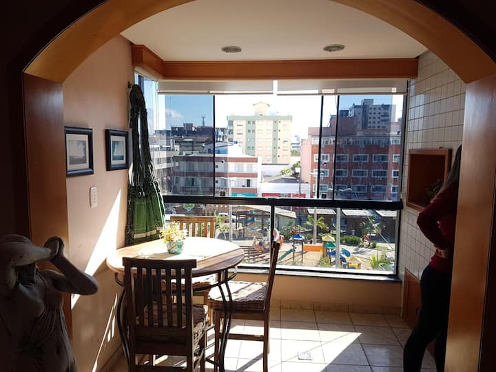 Apartamento No Centro De Capão Da Canoa De Frente - Capão da Canoa