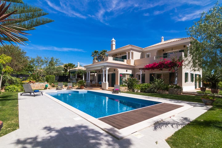 Luxury Vila With Private Swimming Pool - Quarteira