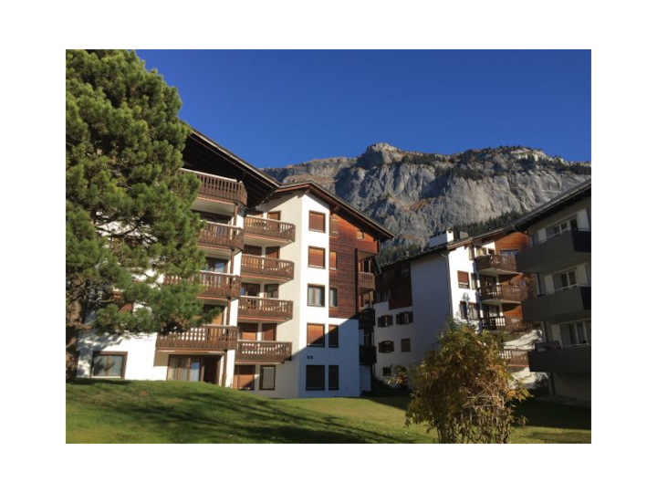 Gemütlich Und Wie Zu Hause Sein - Flims