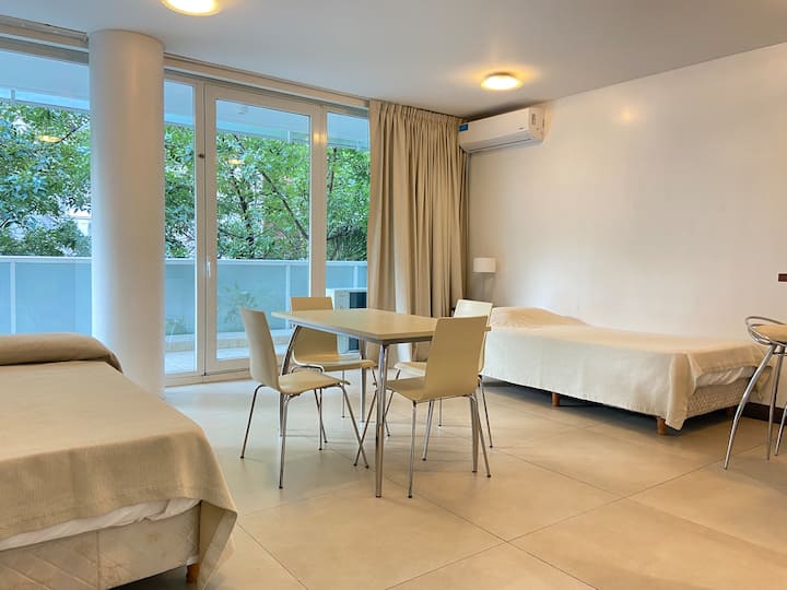 Piso Entero / 8 Camas / Recoleta - Buenos Aires