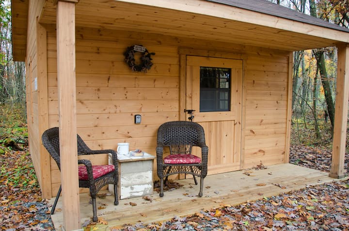 Large estate, miles of trails, cozy hut Ardennen - Huts for Rent in ...