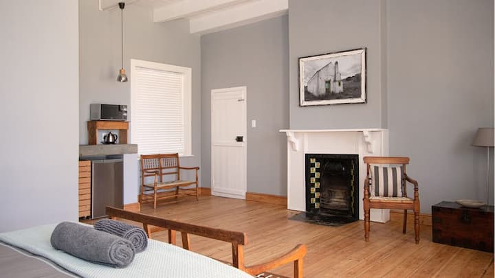 Avondrust Guesthouse Room 1 - Klaarstroom