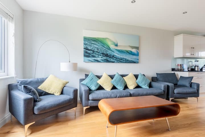 Modern House In St Agnes, Parking & Garden - St Agnes