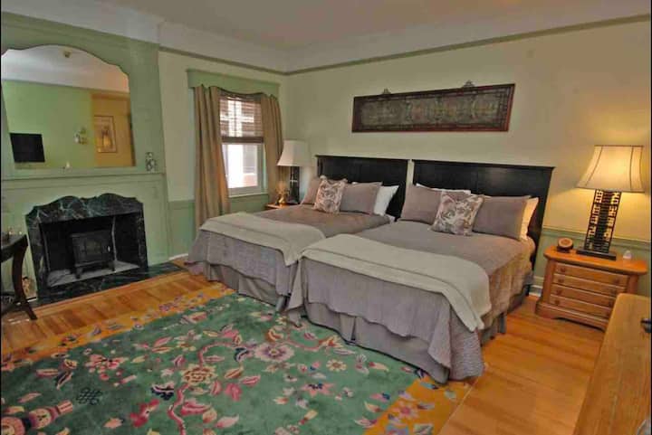 Great Private Room 15min From South Philly! - Cherry Hill, NJ