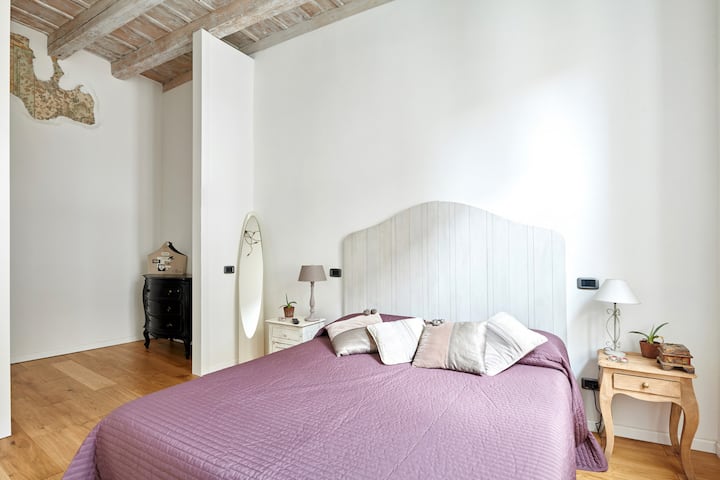 Accademia Deluxe, Ampio Bilocale Con Affresco - Bergame