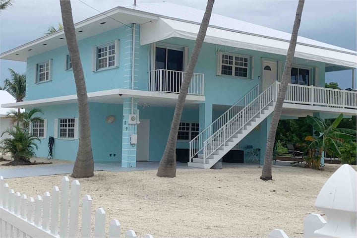 Coconut Cove Waterfront Canal Home - Islamorada, FL
