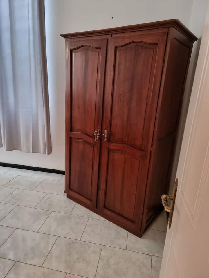 Well-located Three-bedroom House - Maurice