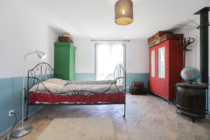 Chambre Face Au Luberon - Gordes