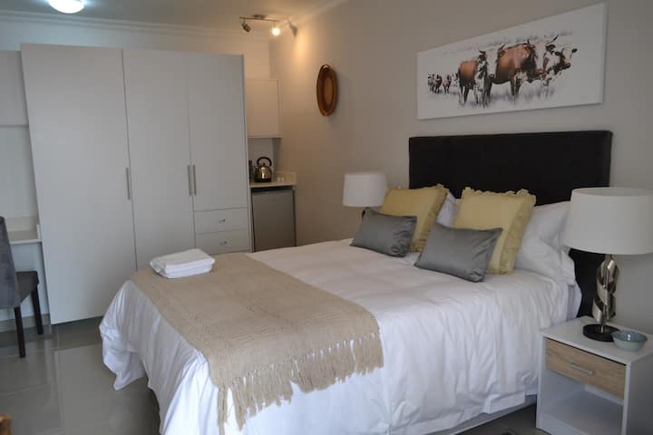Rivonia Vacation Rentals & Homes - Rivonia, Sandton, South Africa | Airbnb