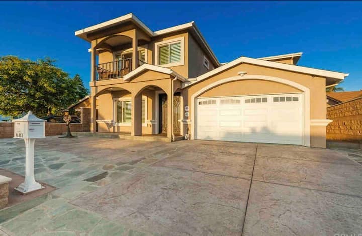 Luxurious Family-friendly Getaway - Scripps Ranch - San Diego