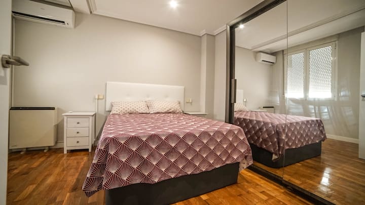 Comfortable Duplex For 4 (Sol)(temporary Rental) - Madrid