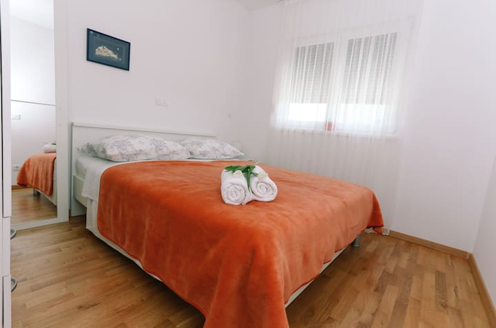 Couple's Apt In Old Town Trogir With Sunny Garden - 트로기르