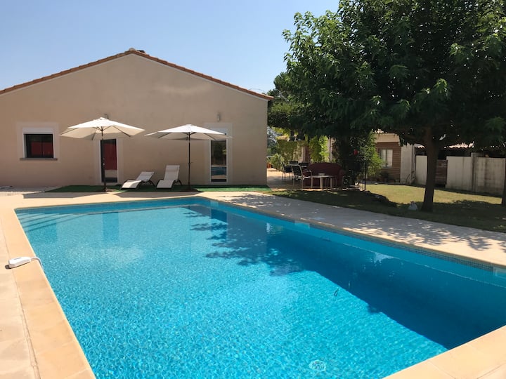 Villa Paisible Et Ensoleillée - Sommières