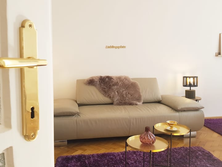 Pink Adele Apartment Für 4 Personen In Ottakring - Vienna