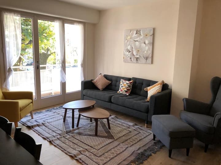 Un Chez Soi En Plein Centre - Aix-les-Bains
