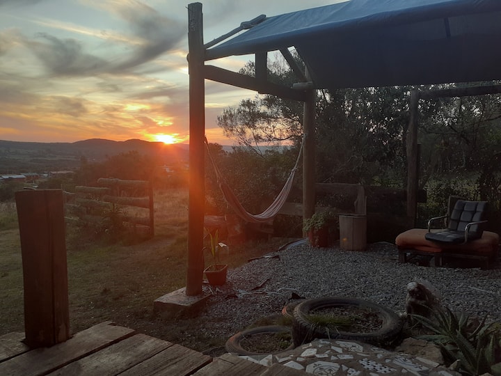 Cabaña Llena De Vida Con Chimenea Interior - Villa Serrana