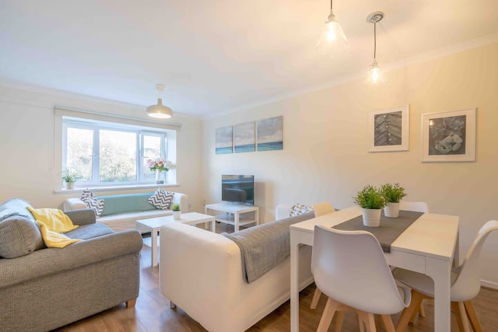 Tranquil 2 Bed Flat, Free Parking, Nr. Murrayfield - Edimburgo