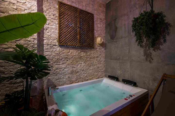 Rum-otto/3br With Hottub/art/galata/near Metro - İstanbul