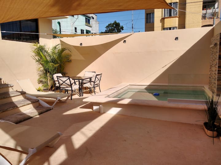 Casa Con Alberca Y Magnifica Ubicación Hasta 13 Pp - Cancún